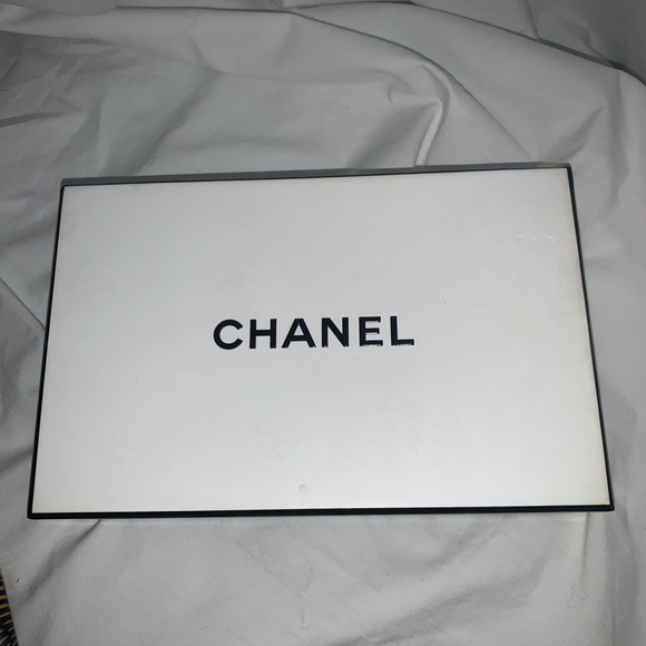 CHANEL | Other | Authentic Chanel Gift Box White And Black Size 7 4 X 4 ...